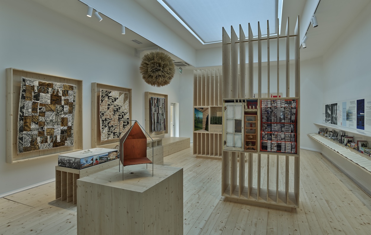 Porches Emerge from the U.S. Pavilion at the Venice Architecture ...