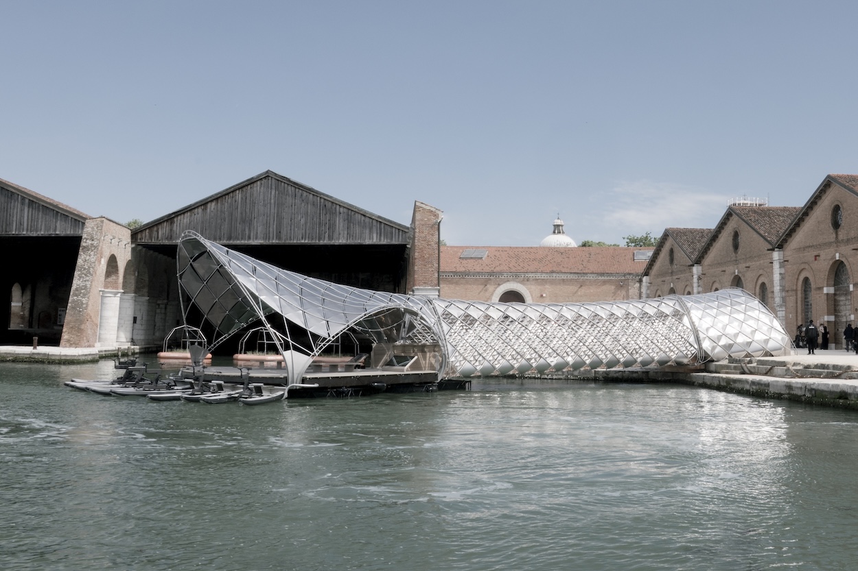 Norman Foster’s Water Bikes and Porsche-Inspired Docking Bridge for ...